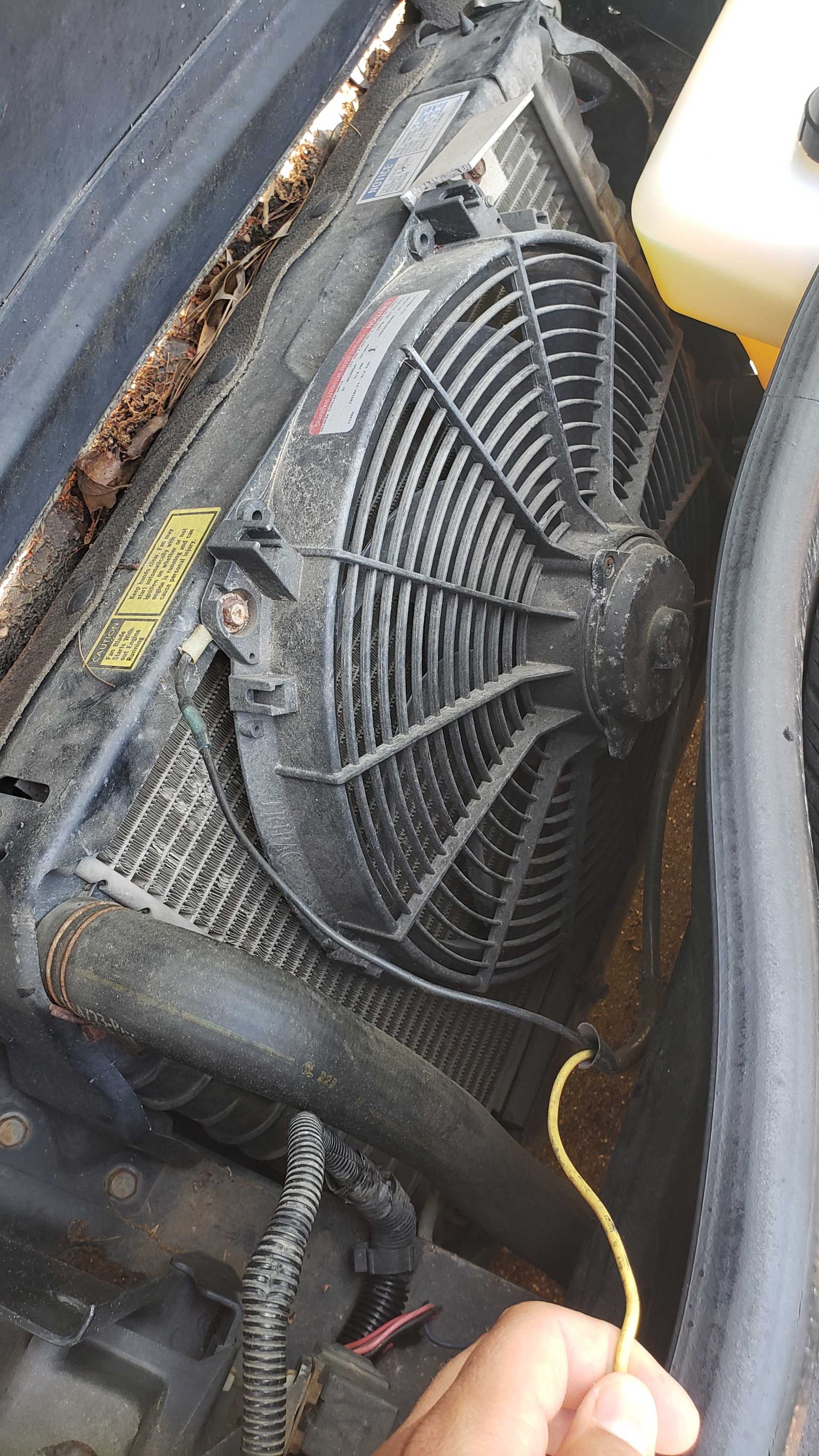 My wierd rad fan situation - Pennock's Fiero Forum