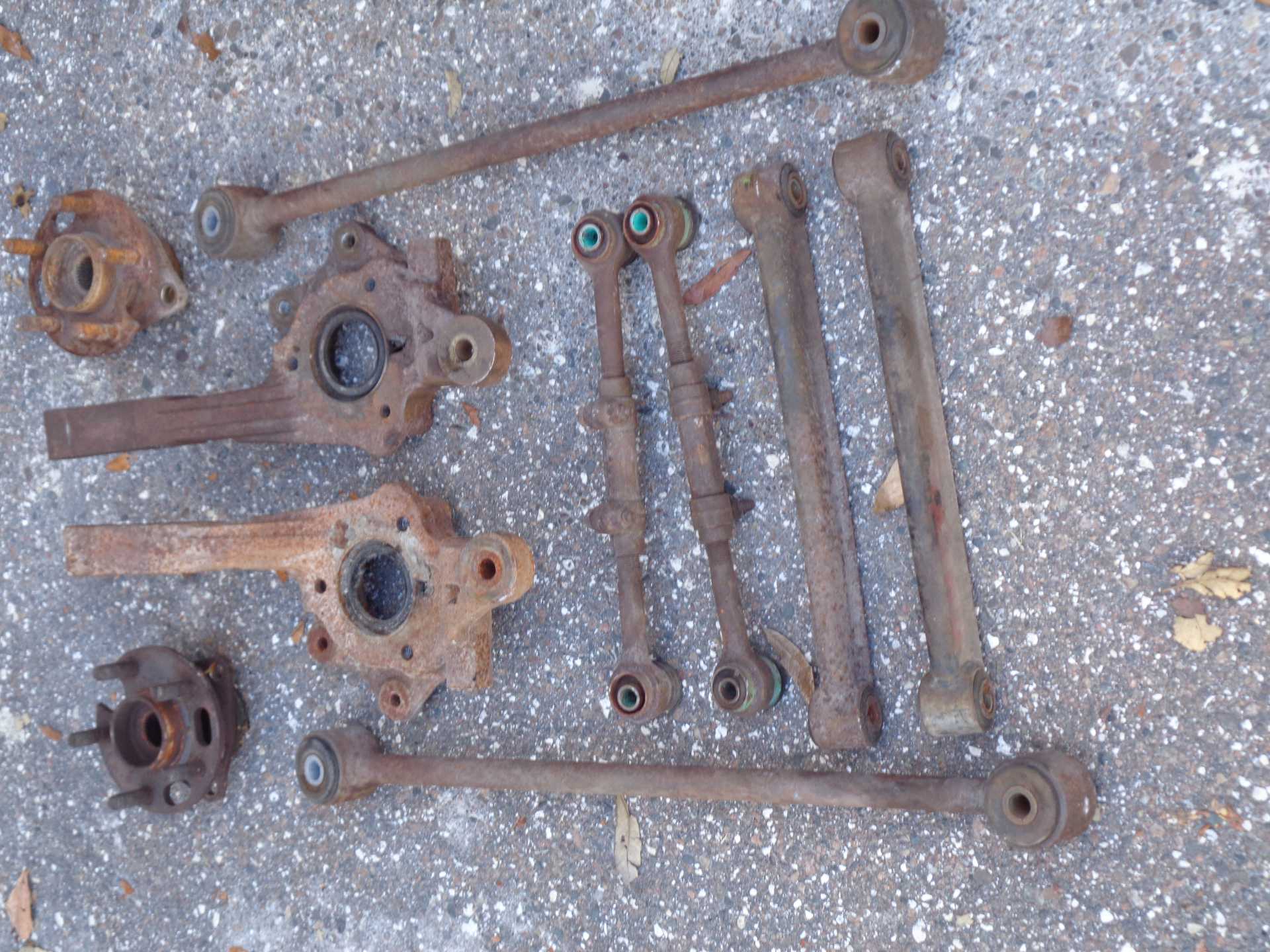 WTB - 88 Rear Knuckles - Pennock's Fiero Forum