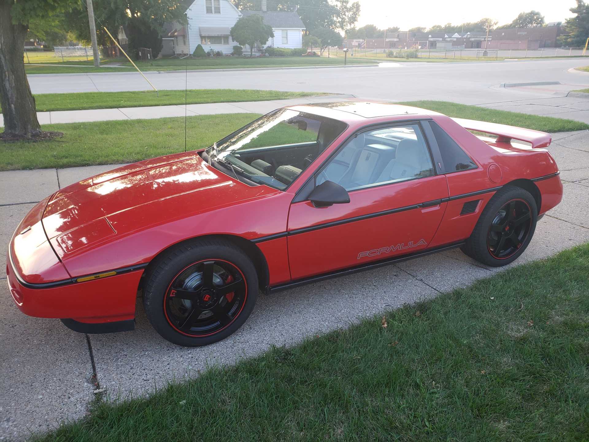 1988 Red Formula Fiero full body set - Pennock's Fiero Forum
